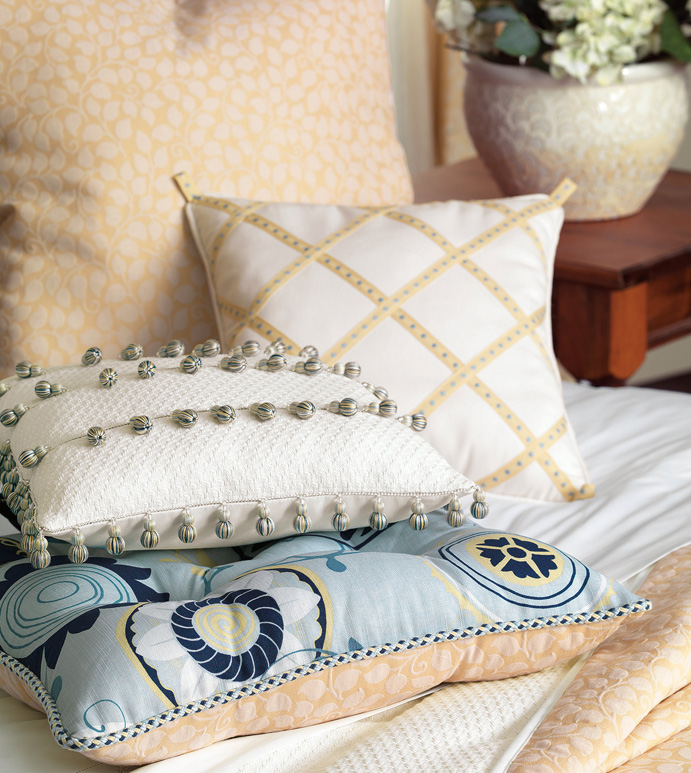 Ella Bedset | Eastern Accents