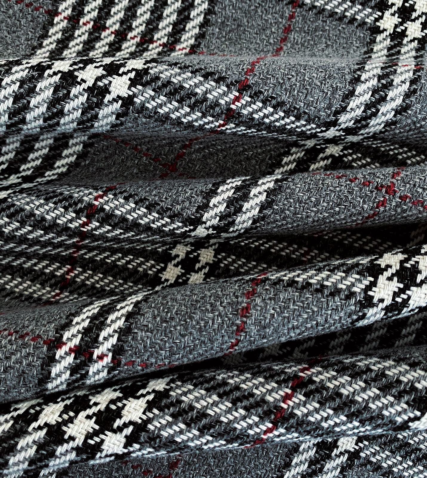 Fountainbridge Garnet | Eastern Accents