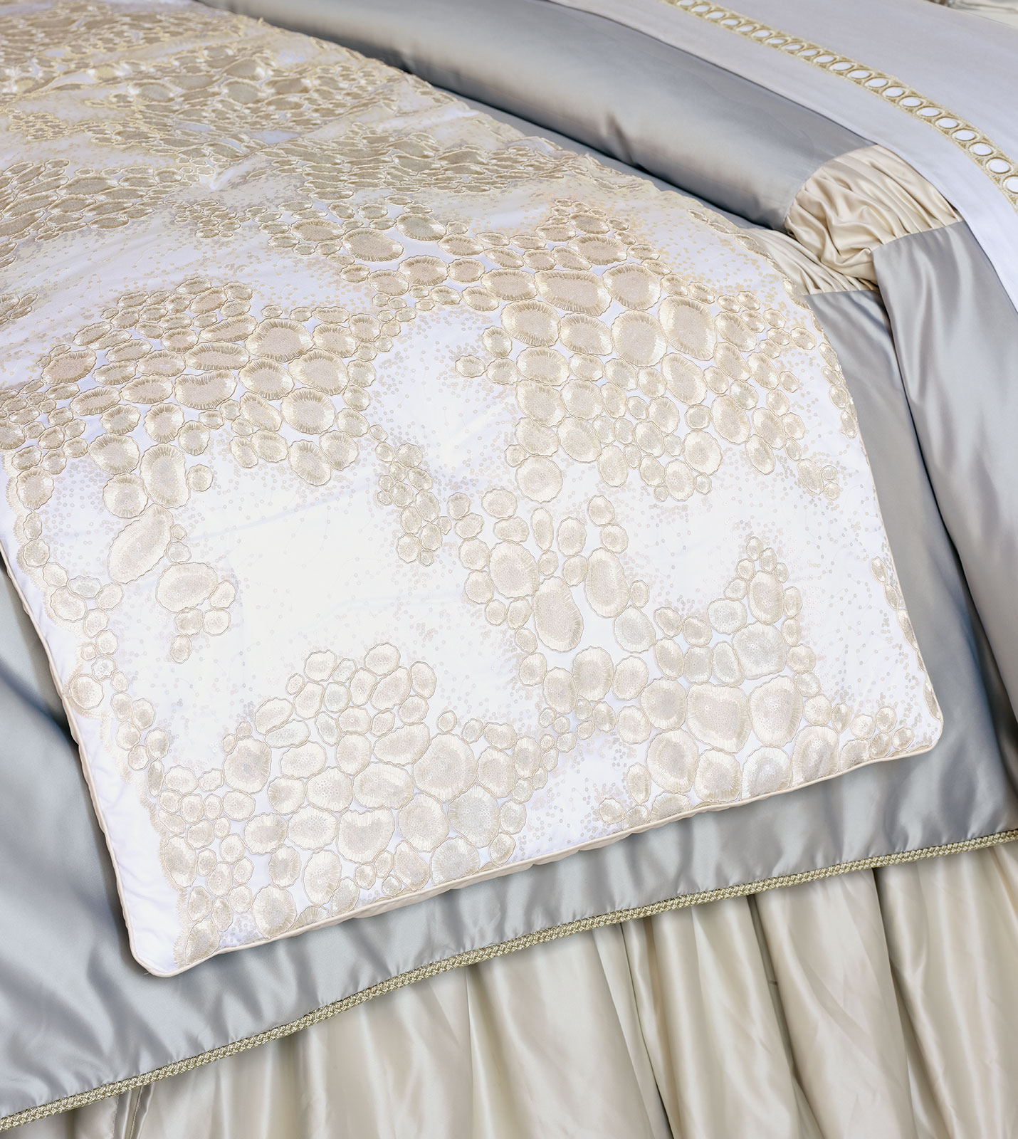 Jolene Metallic Bed Scarf | Eastern Accents