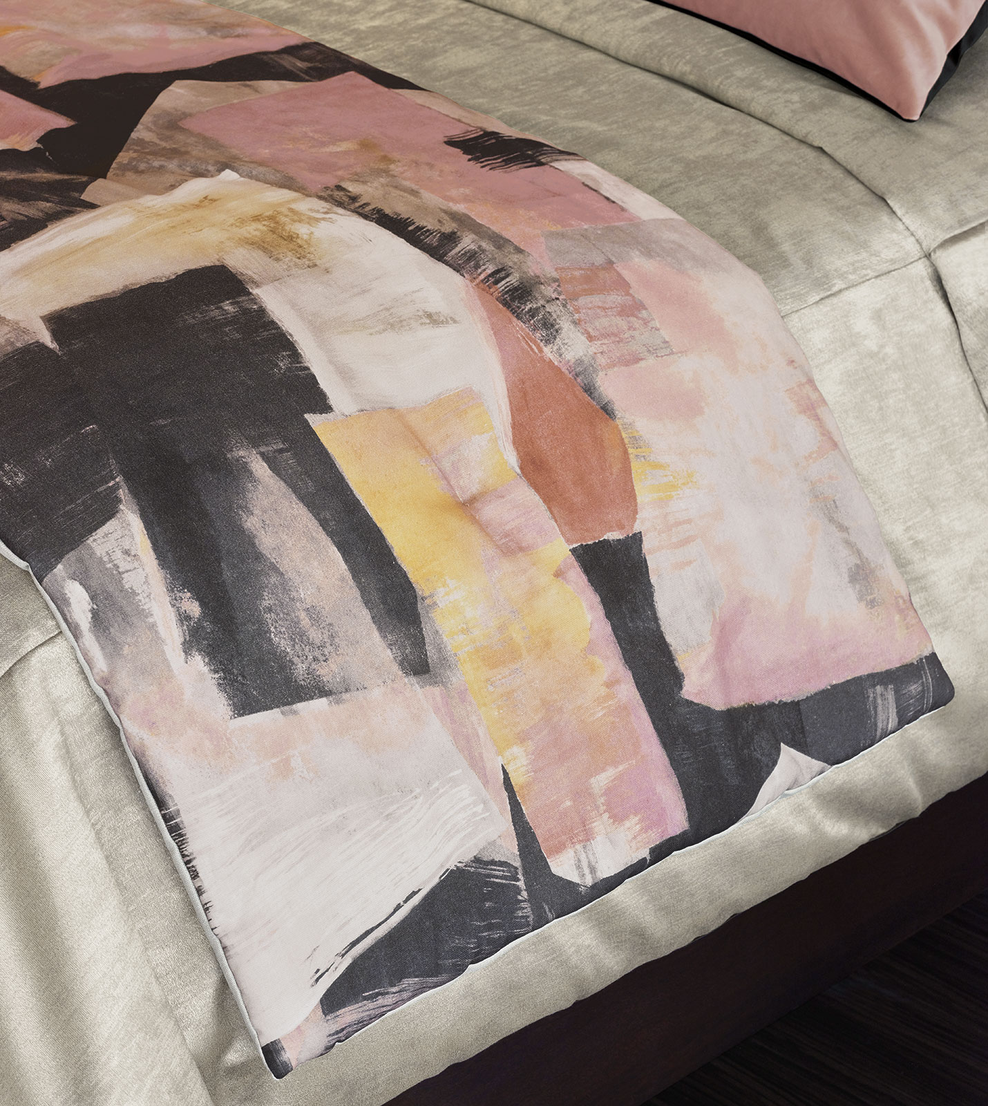 Alma Abstract Bed Scarf | Eastern Accents