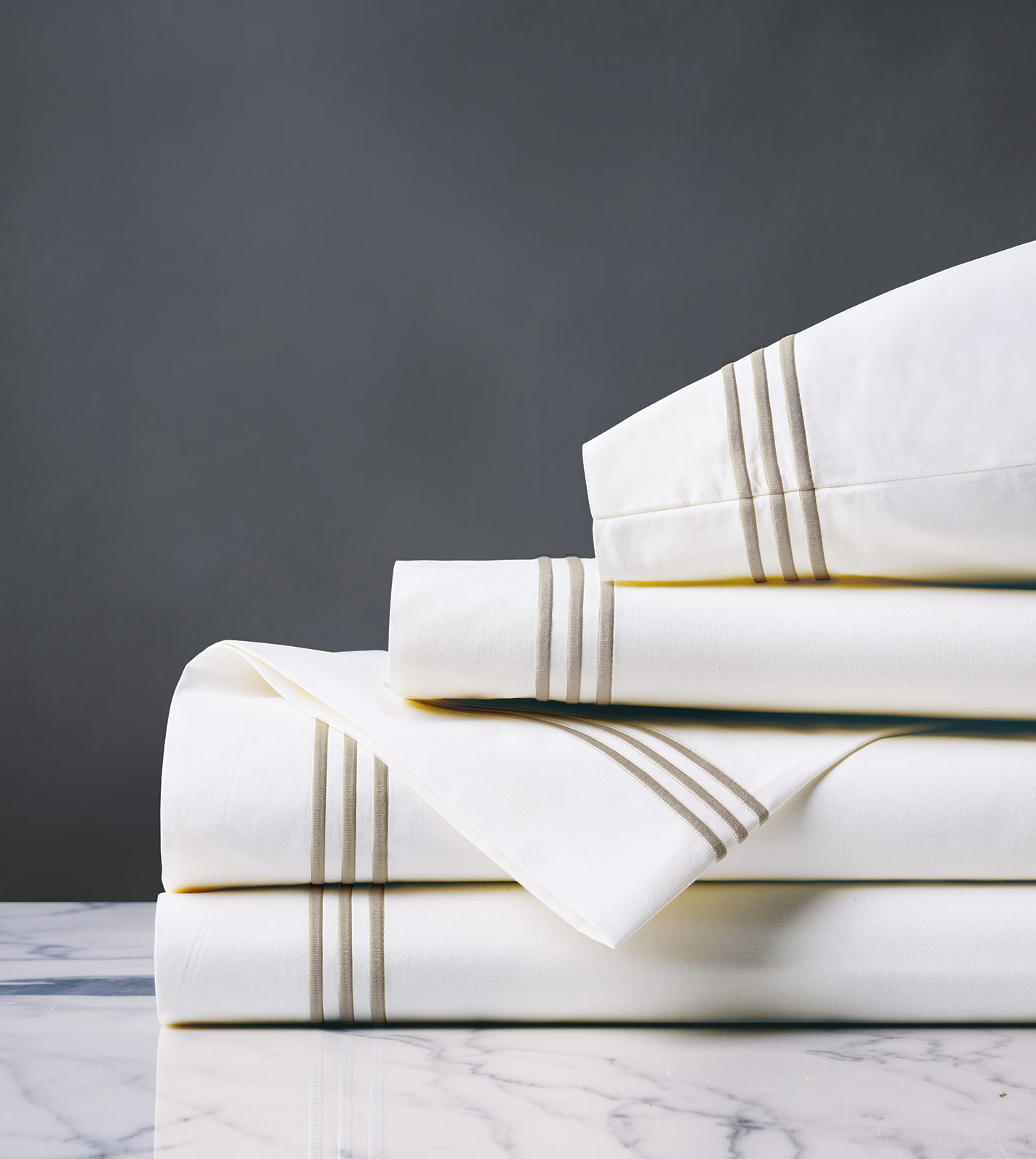 Tessa Satin Stitch Sheet Set In White/sable | Eastern Accents